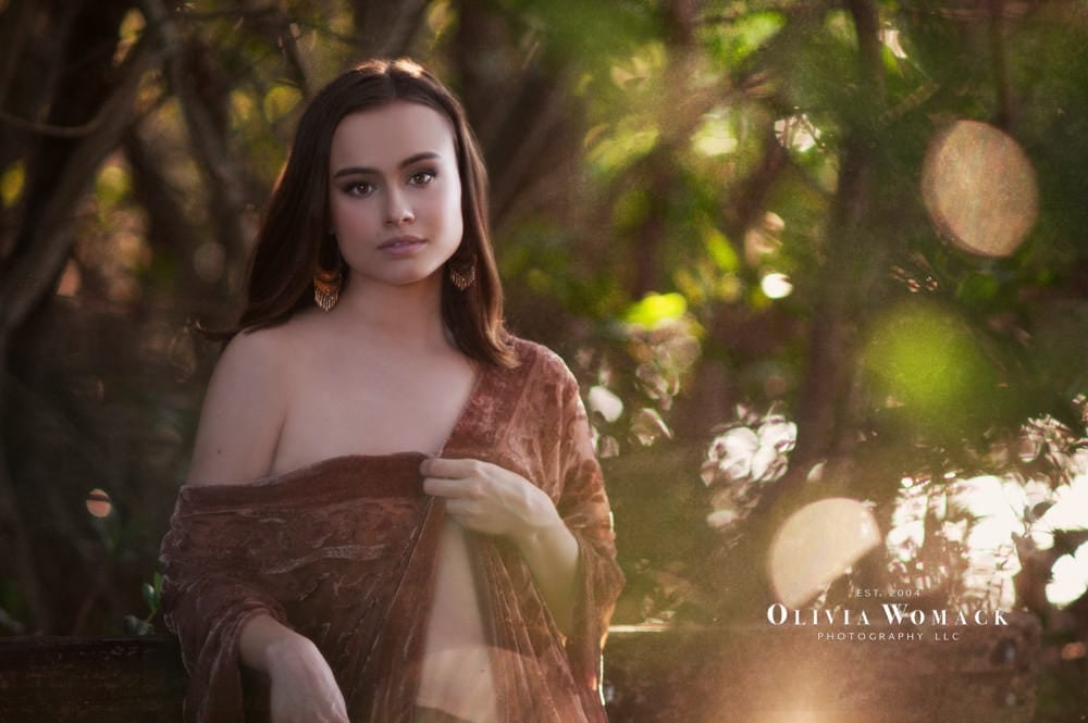 Choosing the Perfect Boudoir Photography Location: Indoor vs. Outdoor